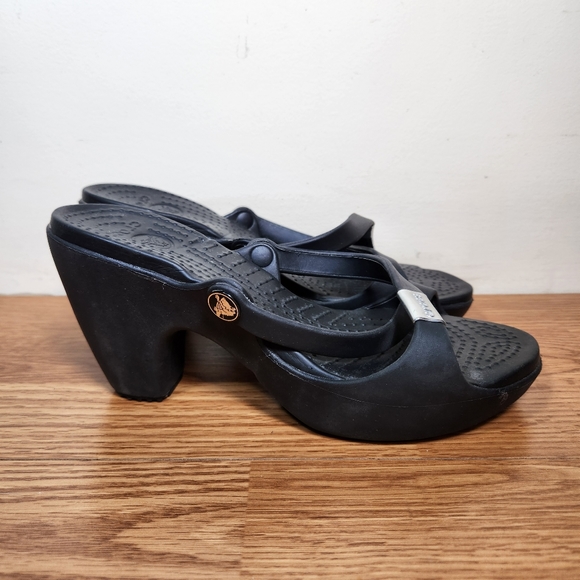 CROCS | Shoes | Crocs Cyprus Black 3 Inch Heeled Sandals Womans Size 7 ...